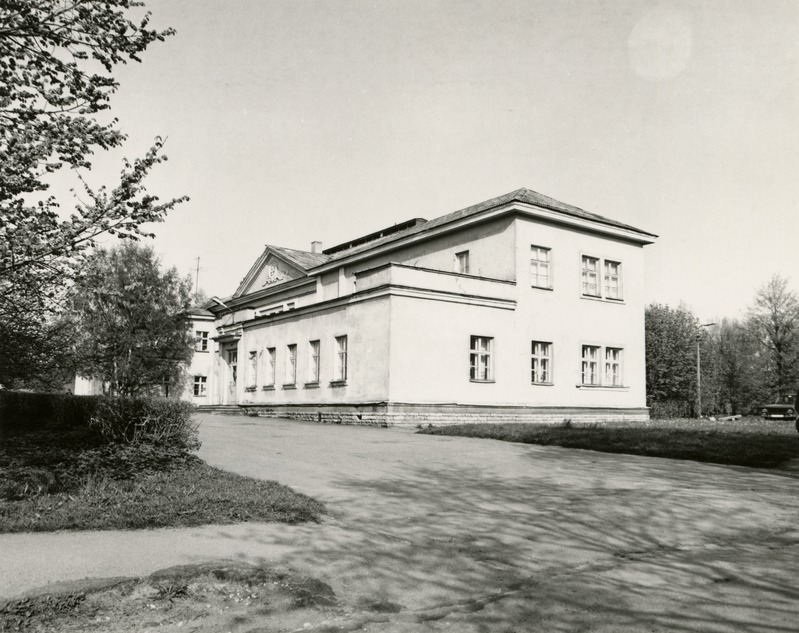 Pelgulinn: endine haigla, Härjapea 27 - Ajapaik