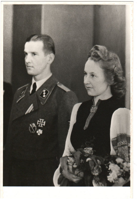 Hando Ruus ja Salme-Miralda Kurg - Ajapaik