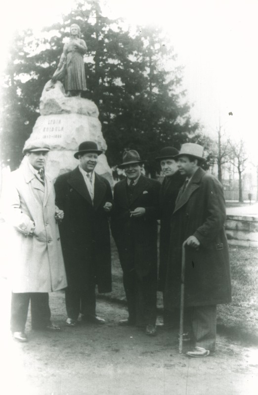 Reprofoto. Külalisetenduse ajal ("Kauged rannad" - Ajapaik