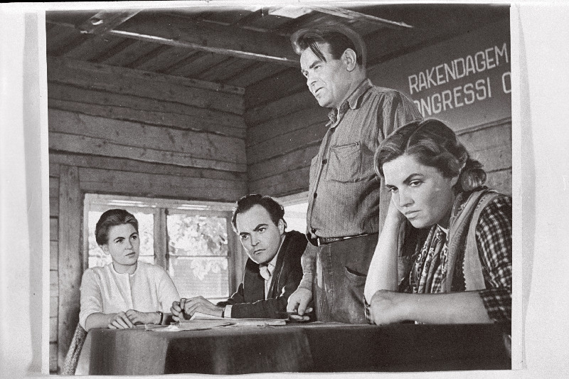 Stseen Tallinnfilmi kunstilisest filmist "Ühe – Mõtuste, A. - Ajapaik