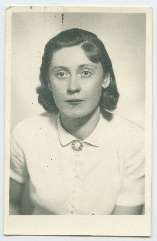Edith Oltorp. Passitaotluse foto - Ajapaik