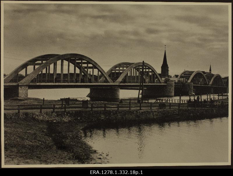 Valmis sild. - Ajapaik