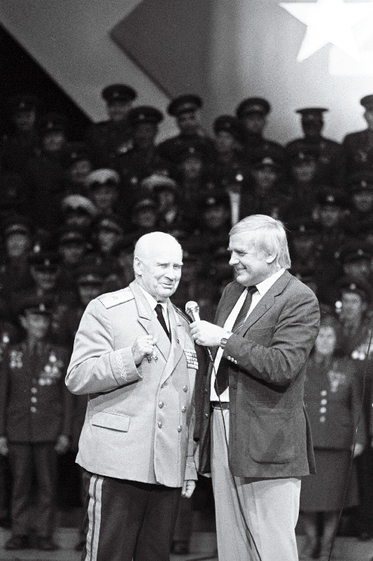 Eesti Laskurkorpuse 45. aastapäeva tähistamisel – Volmer, T. Michelson ...