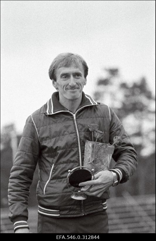 Eesti NSV ja Tallinna fašistlikust – Harald Leppikson - Ajapaik