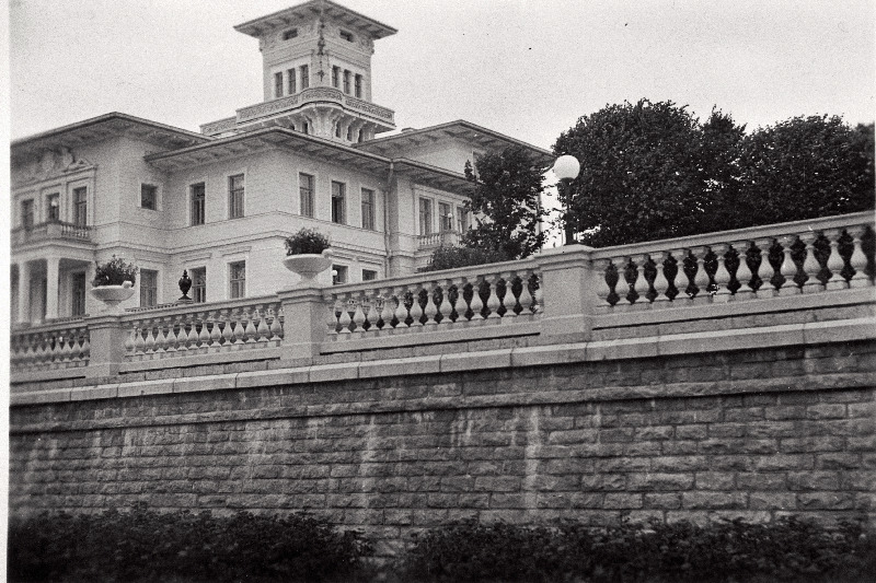 bariigi presidendi Oru residents. - Ajapaik