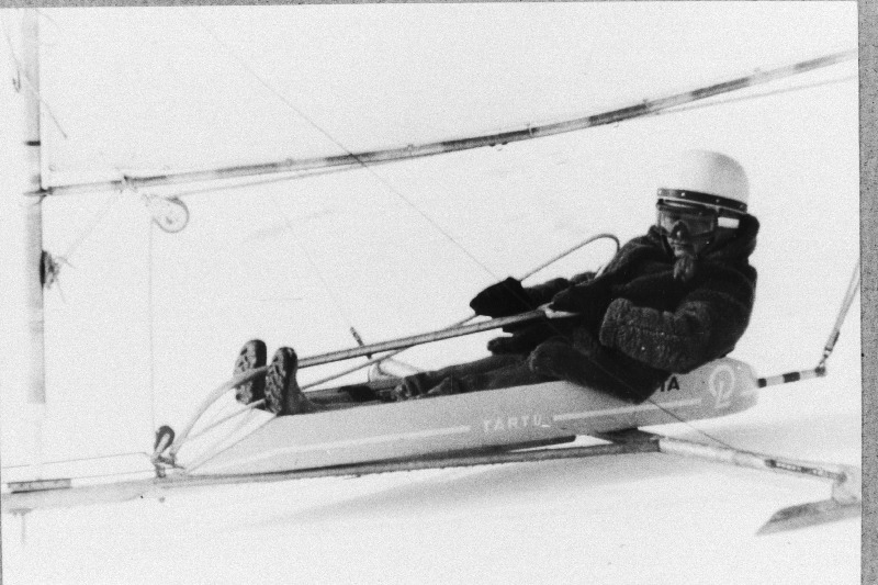 Tartu Riikliku Ülikooli üldfüüsika kateedris – U. Laanemets - Ajapaik