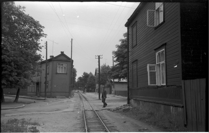 Tallinn, Kesklinn, Kadriorg, Vesivärava tänava – Vilde, Ivar - Ajapaik