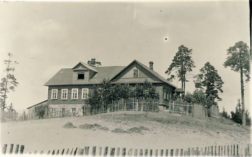 Kuningaküla algkool - Ajapaik