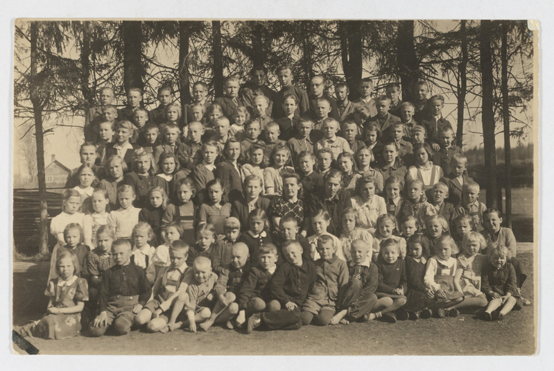 Lustivere Mittetäielik Keskkool – Teadmata fotograaf - Ajapaik