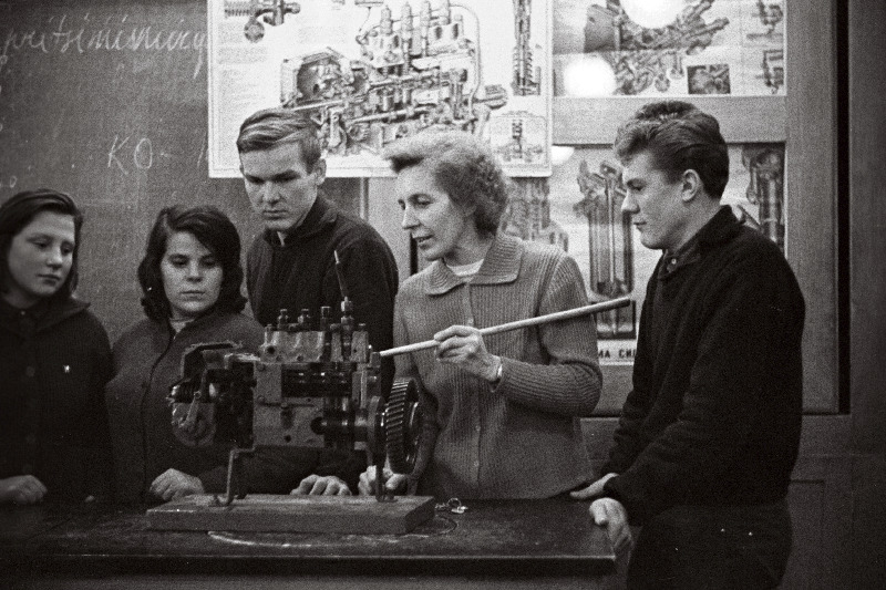 Teoreetiline tund Vigala Maakutsekooli õppekabinet – Olev Koska - Ajapaik