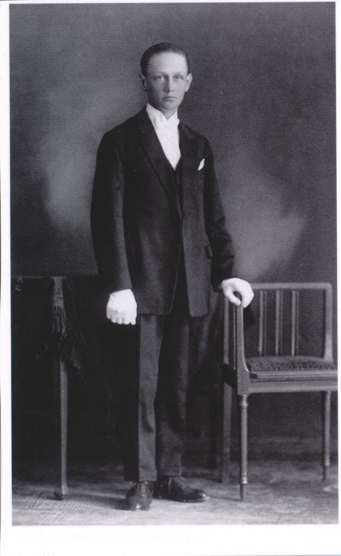 Adolf Johan (John) Berg - Ajapaik