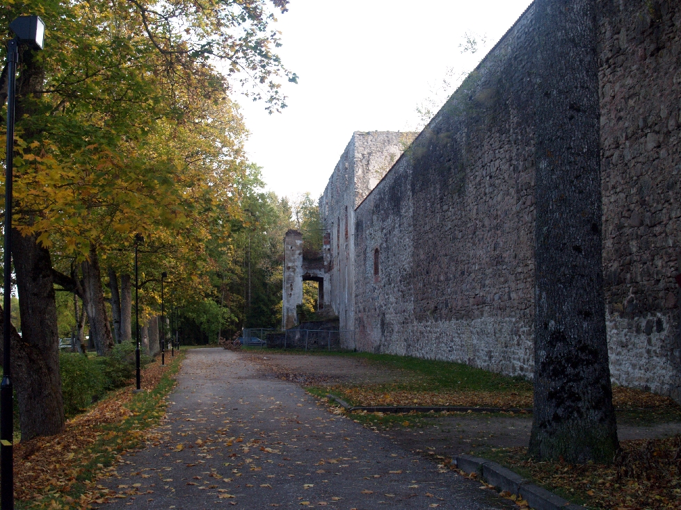 Põltsamaa lossi müür - Põltsamaa – Raivo Suni - Ajapaik