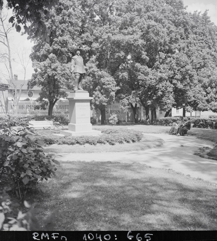 Tartu, Gustav II Adolfi monument – Carl Sarap - Ajapaik