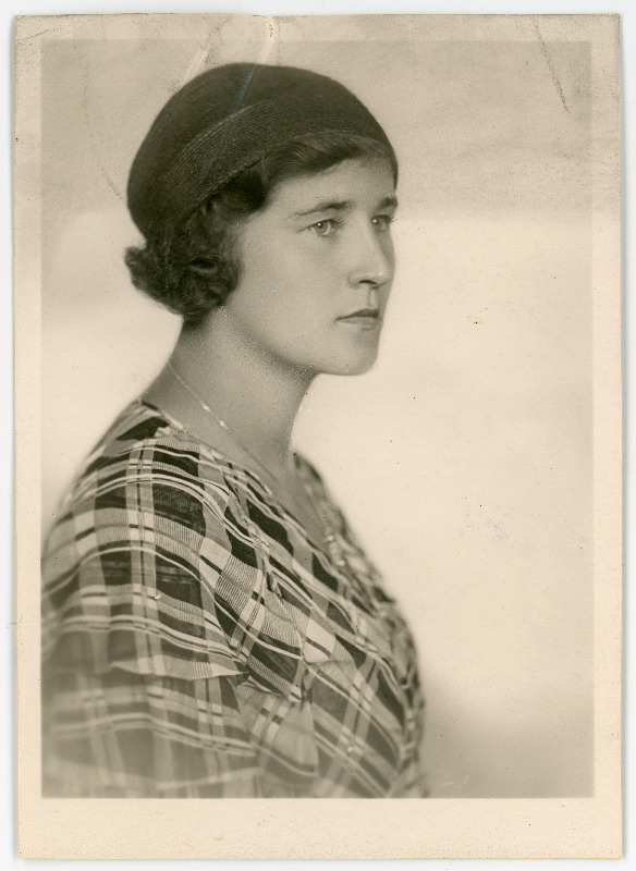 Marie-Luise Labbe. Passitaotluse foto - Ajapaik