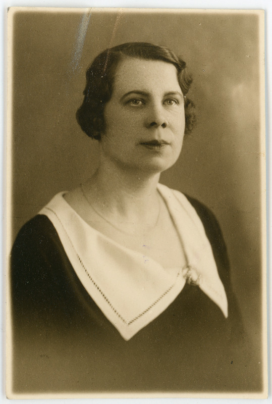 Amanda-Johanna-Helene Lepp. Passitaotluse foto - Ajapaik