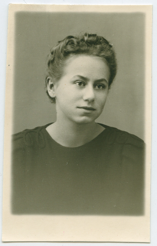 Ingrid Murakas. Passitaotluse foto - Ajapaik