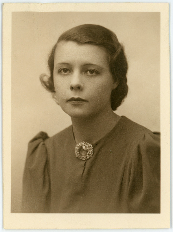 Gerda Niider (Nider). Passitaotluse foto - Ajapaik