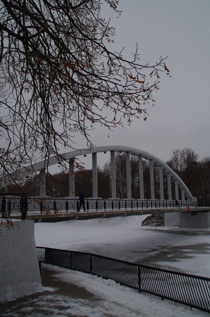 Silicon drawing. Rocky ruins. 1945. – Kamdron, Hilda - Ajapaik