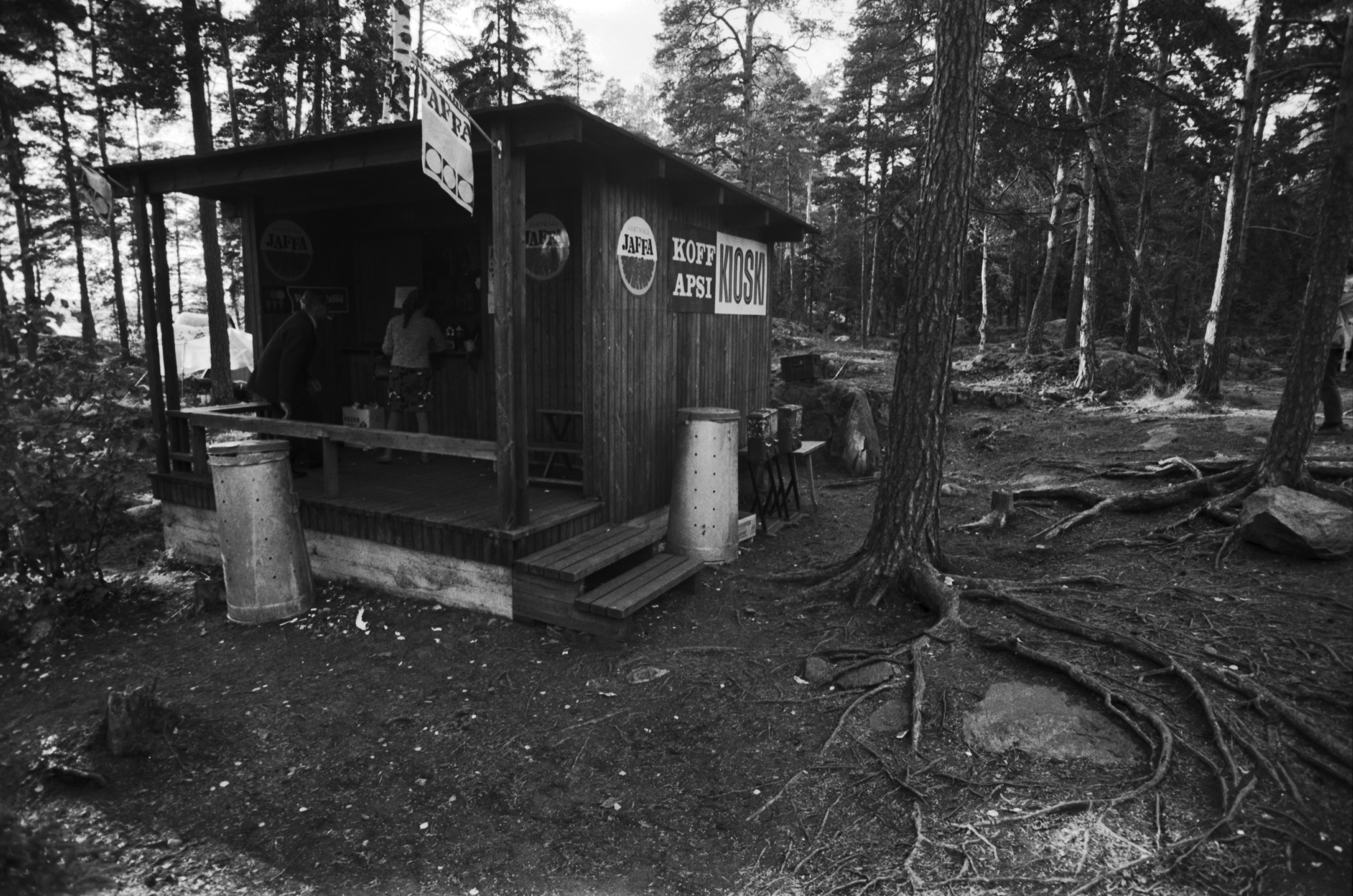 Nuottaniemi. Kioski Nuottaniemessä Uutelan ulkoilu – Rista Simo SER ...