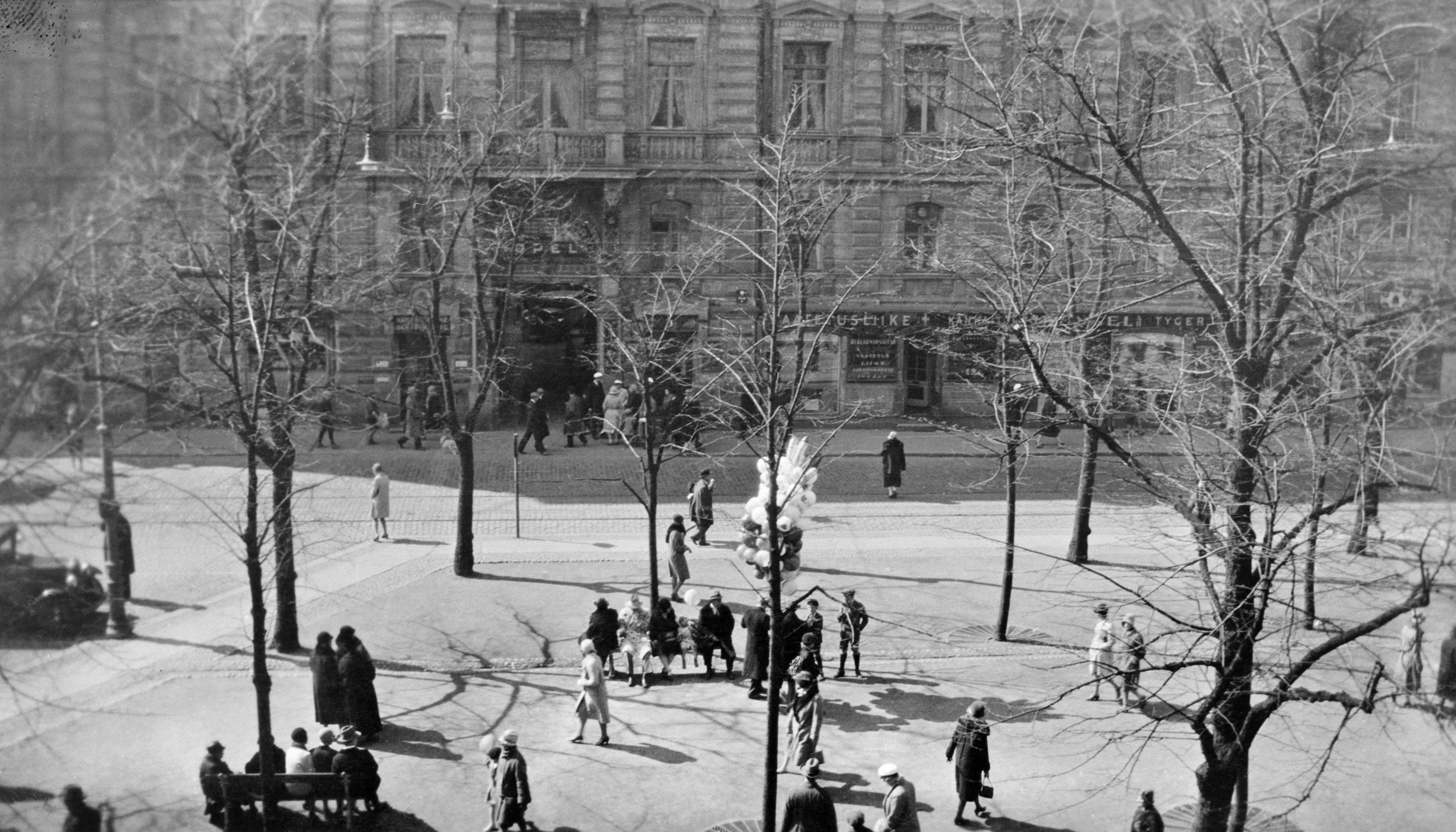 Heikinesplanadia, nyk. Mannerheimintie 14:n kohdal – Tuntematon ...