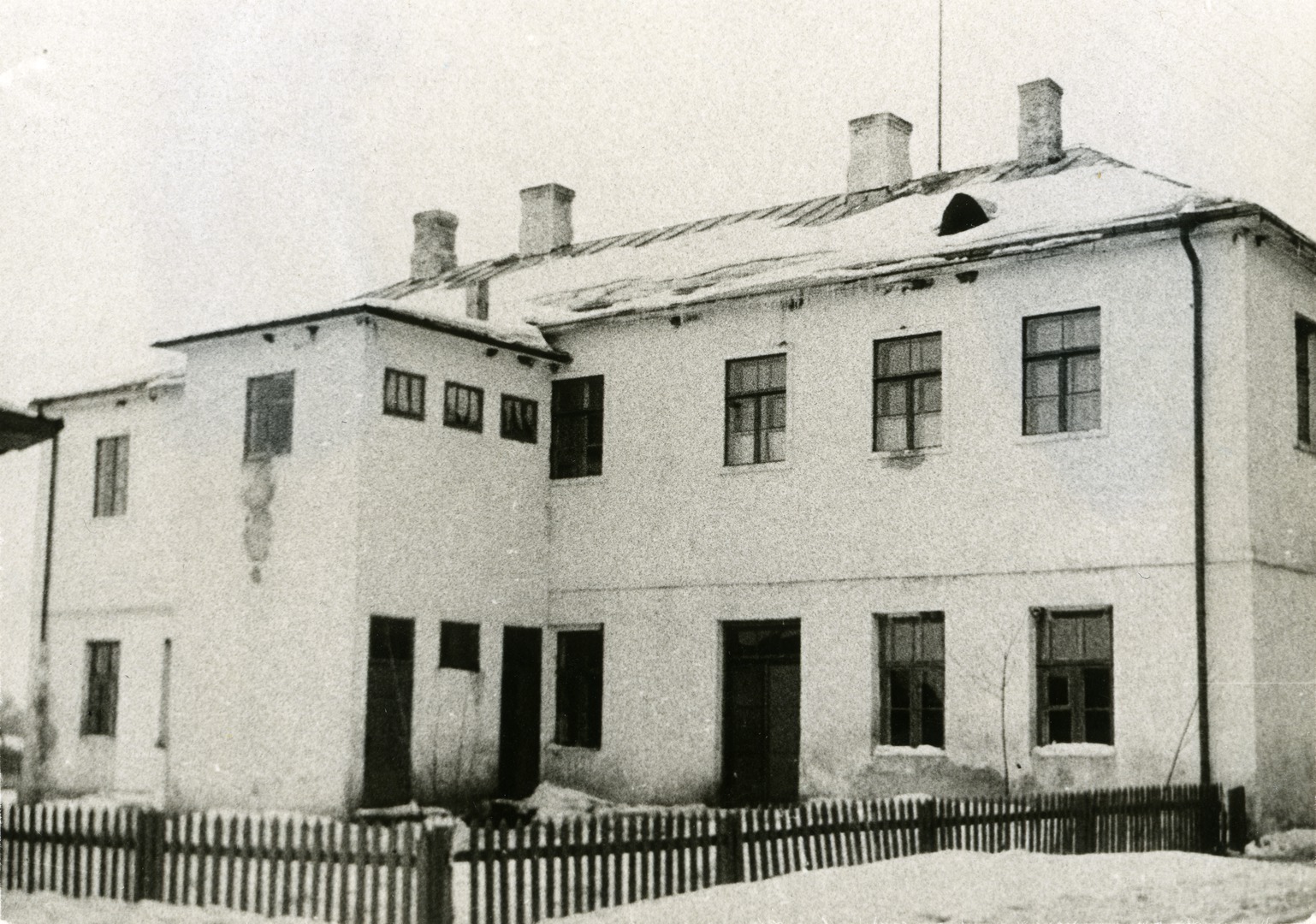 Blackwater 1. High school building - Ajapaik