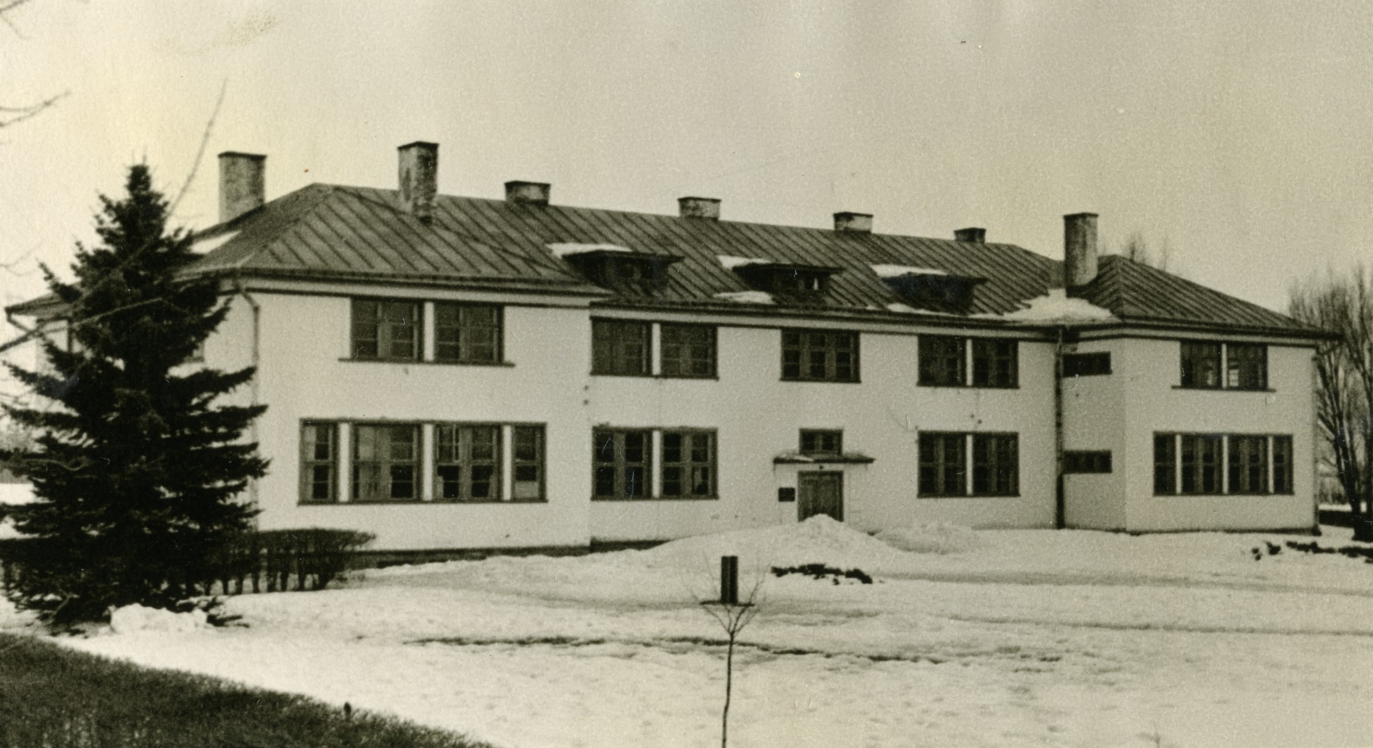 Puhja High School building - Ajapaik