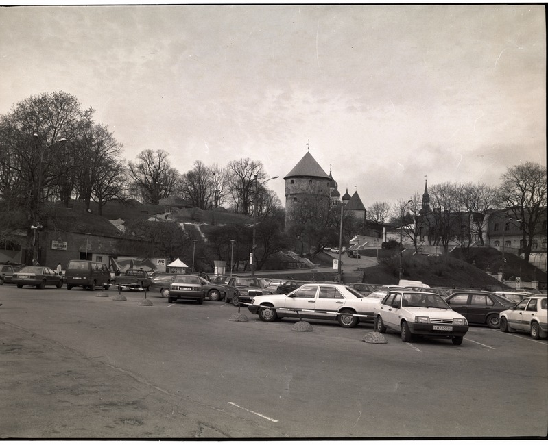Tallinn. Vabaduse väljaku autoparkla. Vaade - Ajapaik Tallinn. Vabaduse väljaku autoparkla. Vaade - Ajapaik