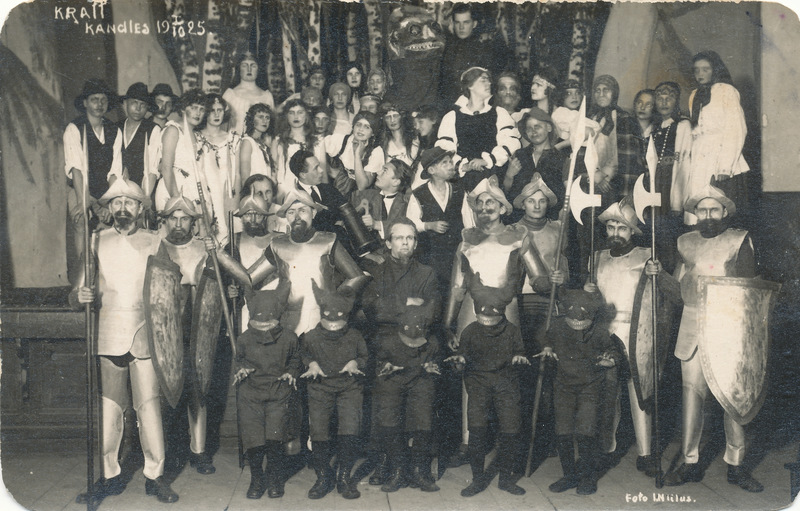 Lastenäidend "Kratt" "Kandle" laval – Jaan Niilus - Ajapaik