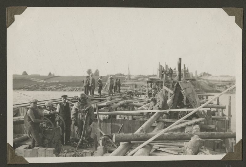 Sindi bridge. Tuuker fiber in - Ajapaik