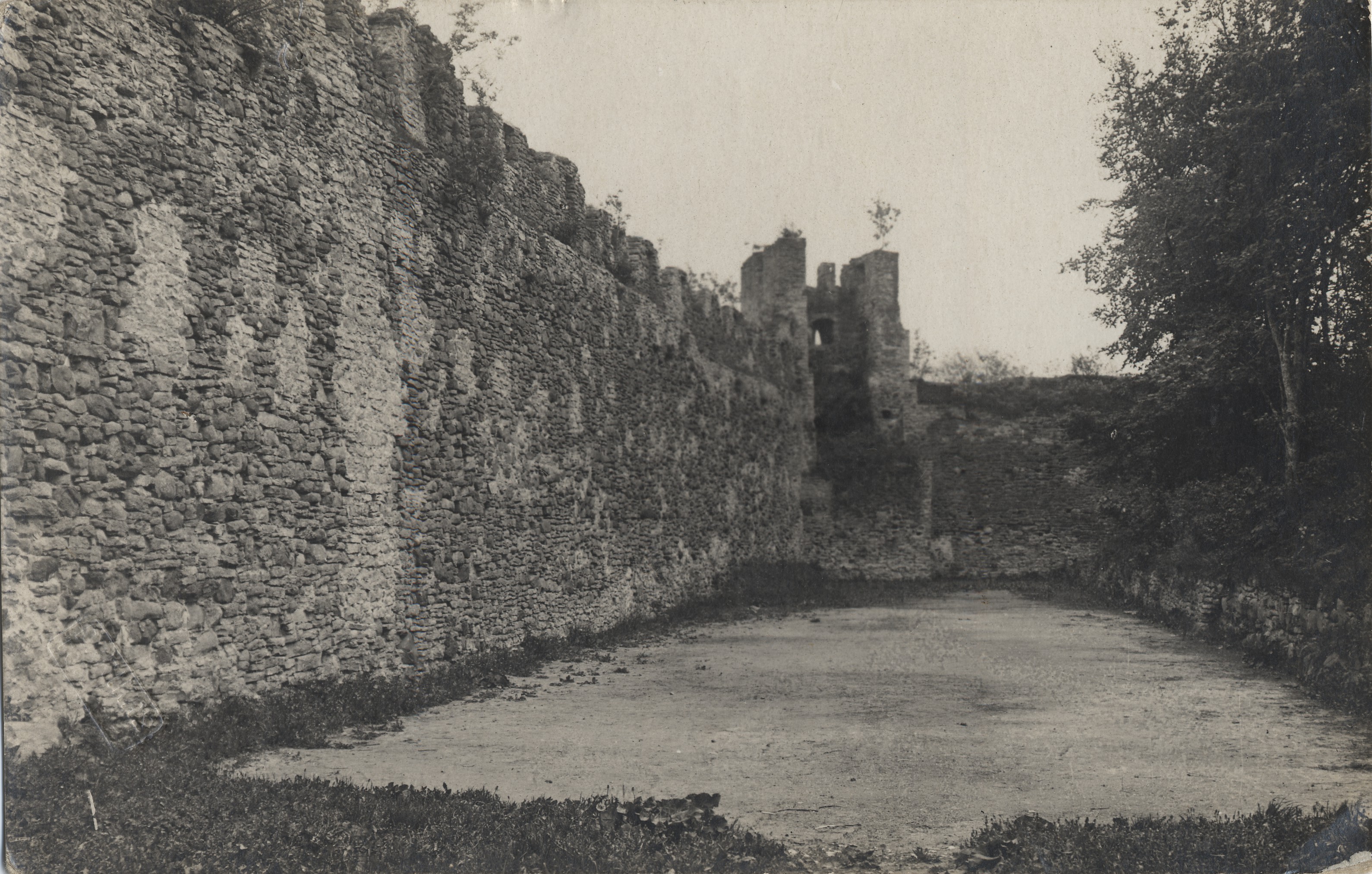 [haapsalu Castle] – Parikas - Ajapaik