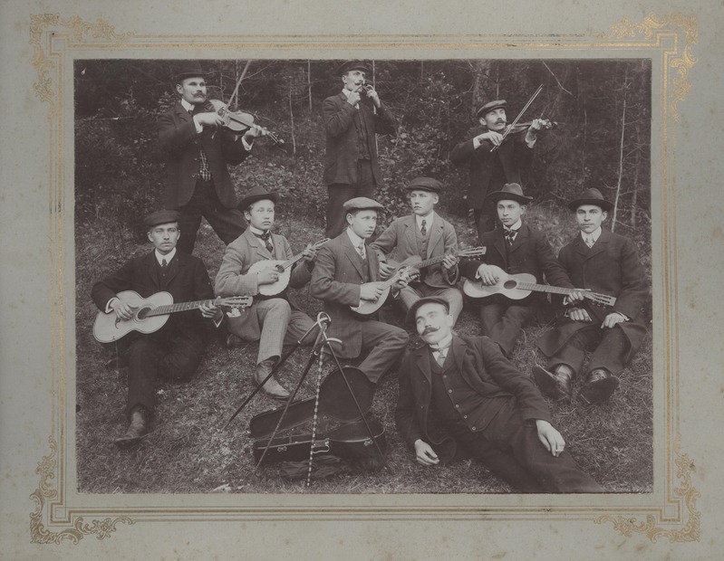 Viru-Nigula tantsuorkester - Ajapaik