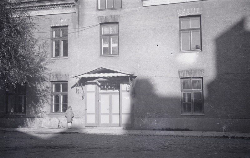 Kompvekivabrik Endla Maakri tänaval hoovi - Ajapaik