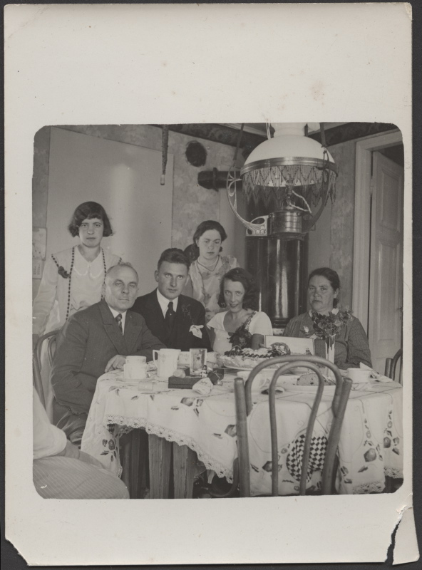 Perekond Treid - Ajapaik