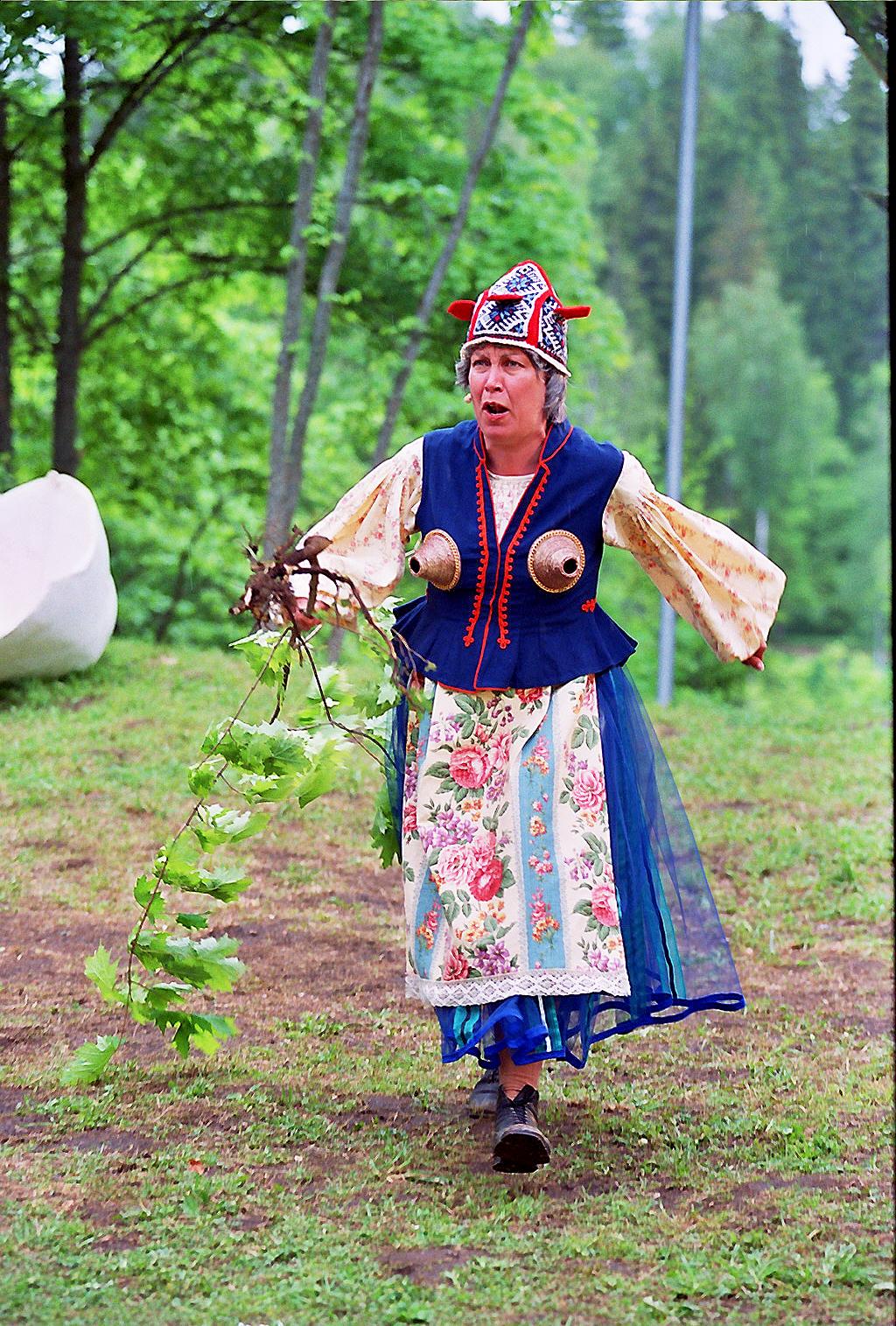 Foto. Etendus KALEVIPOEG (Linda). Neeruti, – Andrus Kivirähk - Ajapaik