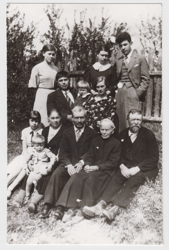 Põltsamaa lihunik Johannes Maandi perekond - Ajapaik