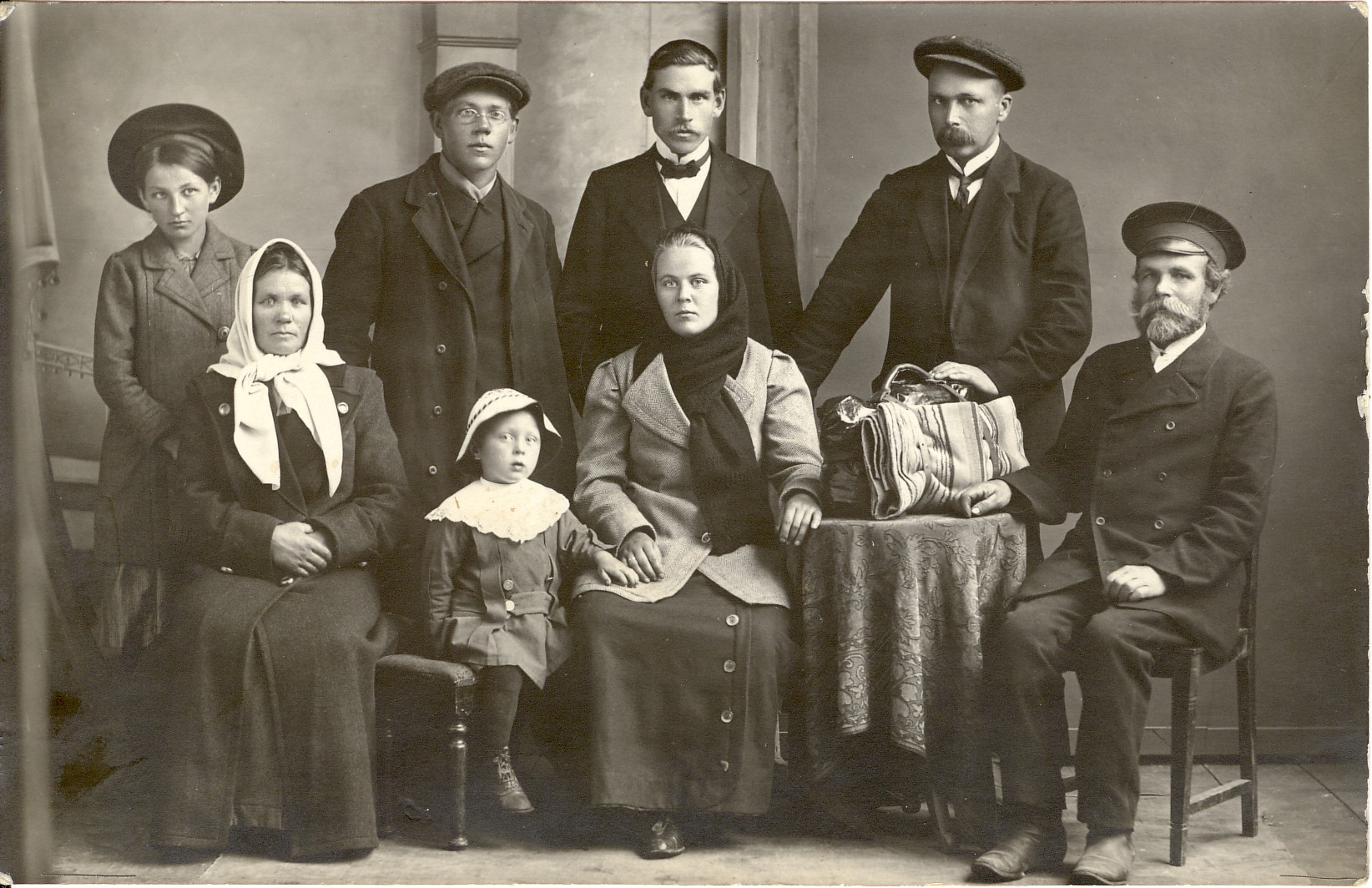 perekond Tohvelmann Lõõlast - Ajapaik