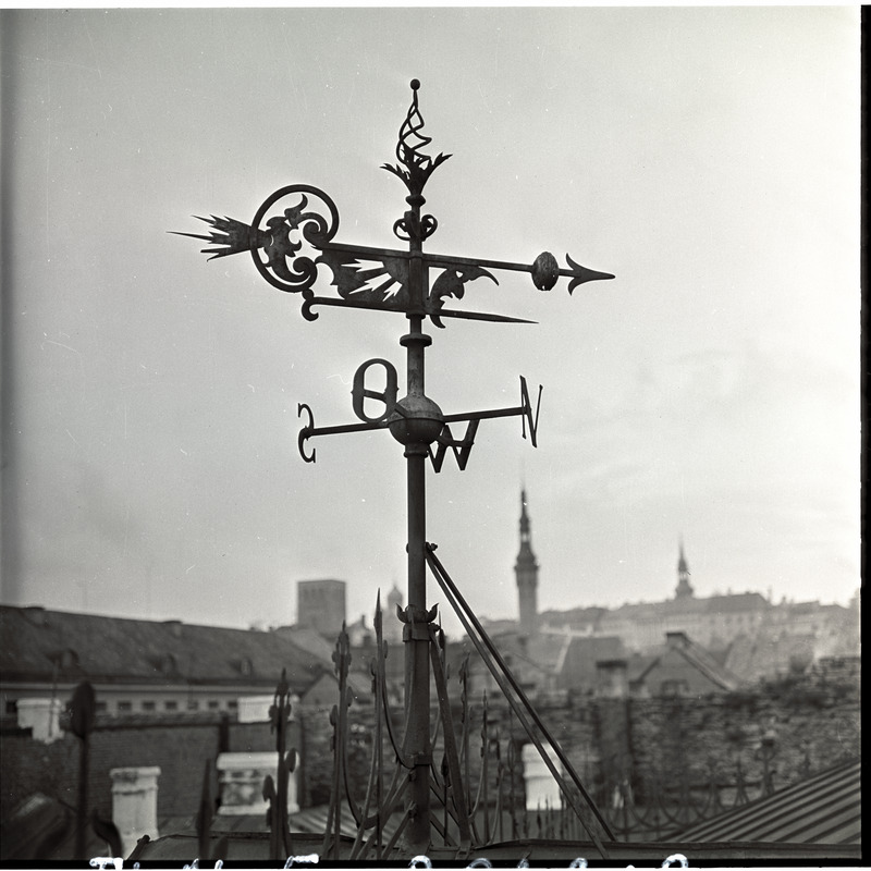 Uus tänav 2 tuulelipp, 19. – R. Valdre - Ajapaik