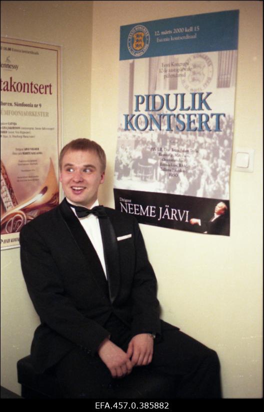 Laulja Juhan Tralla pärast Eesti – Kalju Suur - Ajapaik