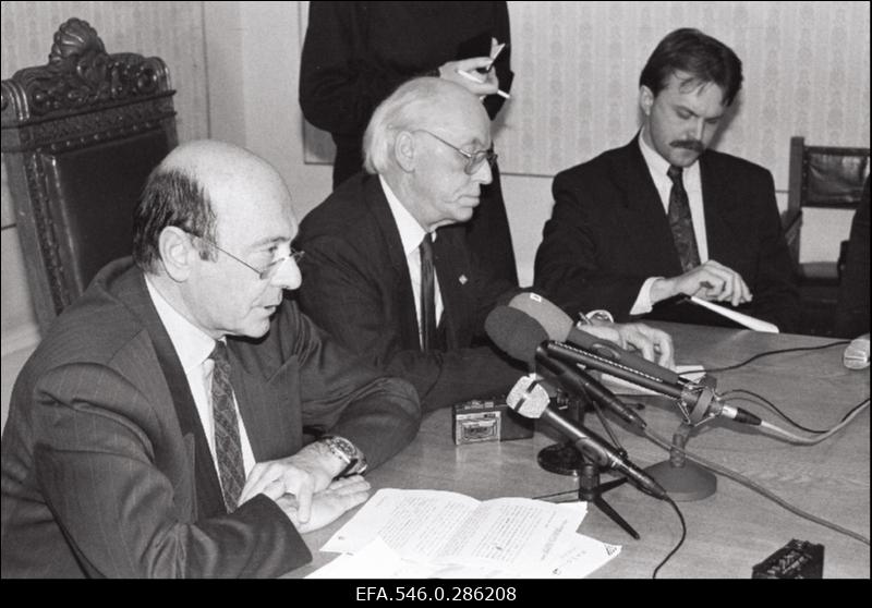 NATO peasekretär Manfred Wörner. – Harald Leppikson - Ajapaik