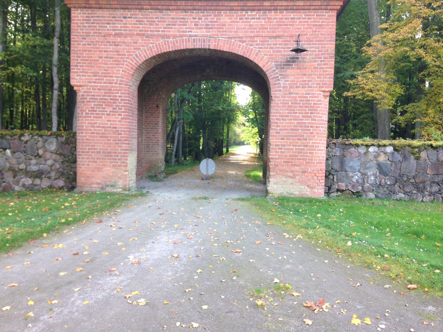 Alatskivi Castle Gate Building – Karl Elken - Ajapaik
