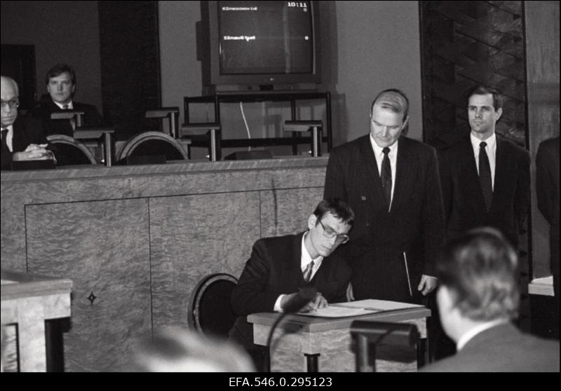 Peaministri kandidaat Andres Tarand Riigikogus. – Harald Leppikson ...