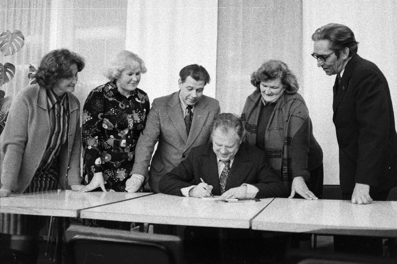 Läti NSV Põllumajanduse Akadeemia juures – Gunnar Loss - Ajapaik