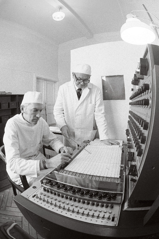 Eesti NSV teeneline arst, Tartu – Harald Leppikson - Ajapaik