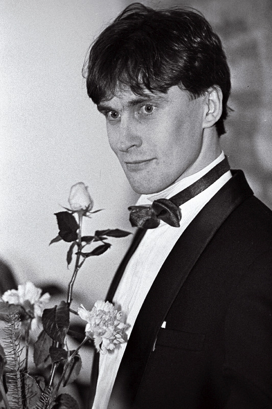 Kahevõistleja Allar Levandi oma raamatu – Volmer, Toomas - Ajapaik