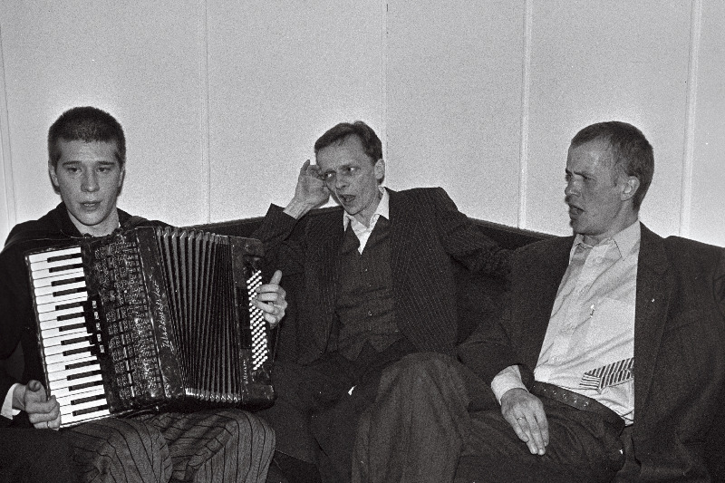 Näitlejad (vasakult) Marko Matvere, Juhan – Michelson, L. - Ajapaik