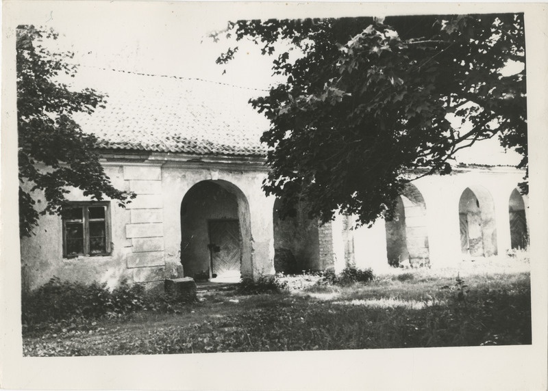 Arvatavasti mõne mõisa abihoone - Ajapaik