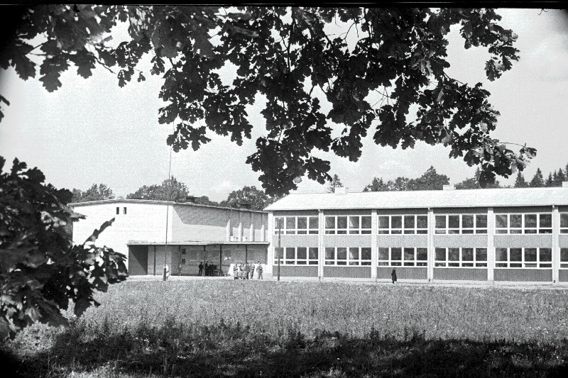 Retla 8-klassiline koolimaja. – O. Koska - Ajapaik