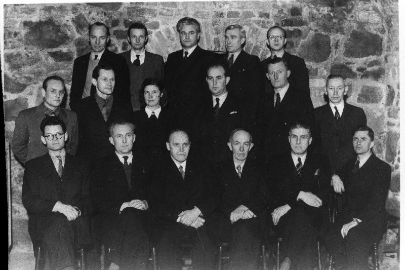 Pagulaseestlastest metsateadlaste koosolekust osav - Ajapaik