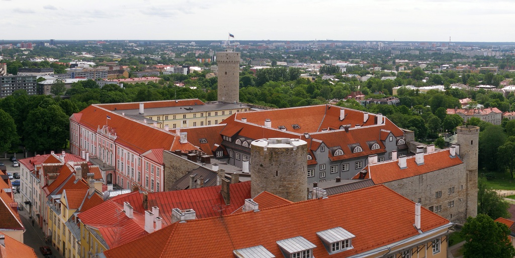 Toompea castle, June 2010 - – Hannu - Ajapaik