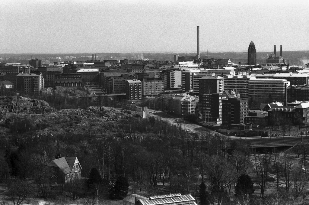 {'fi': 'Näkymä Olympiastadionin tornista itäkaakko – Eeva Rista - Ajapaik